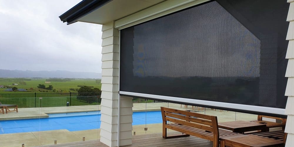 Omni Screen - Drop Down Outdoor Screens | SunGuard